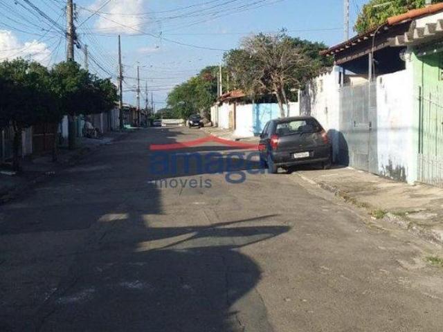 Casa à venda em Jacareí Conjunto São Benedito