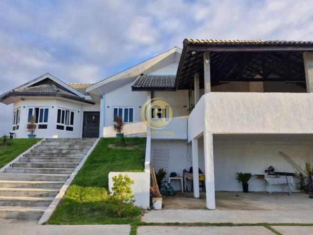 Casa à venda em Jacareí SP, Condomínio Vale dos Lagos: 4 quartos, 2 suítes, 1 sala, 10 vagas de gara