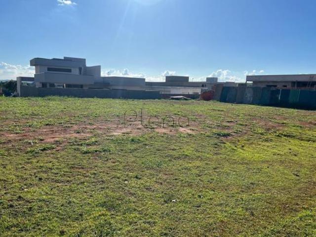Casa à venda em Jaguariúna, Tamboré, com 3 suítes, com 253.36 m²