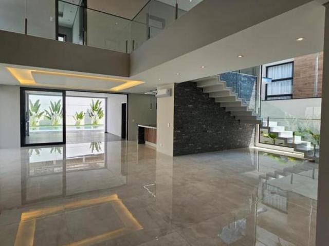 Casa à venda em Jaguariúna, Condomínio Residencial Lago da Barra, com 3 suítes, com 436 m²