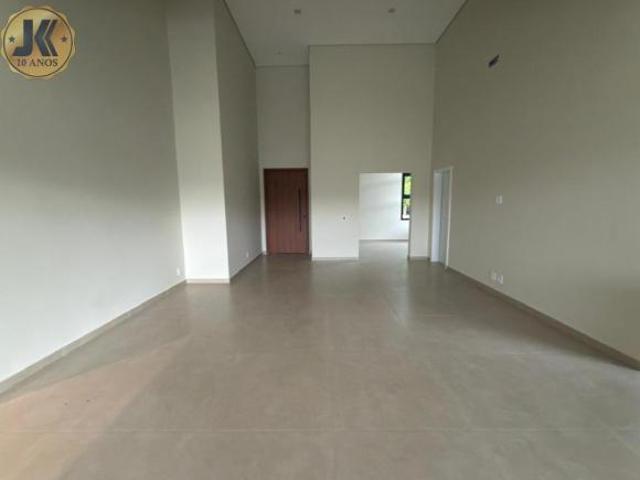 Casa à venda em Jaguariúna, Condomínio Tambore, com 3 suítes, com 236.93 m²