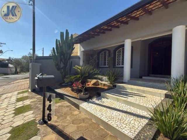 Casa à venda em Jaguariúna, Estância das Flores, com 3 quartos, com 300 m²