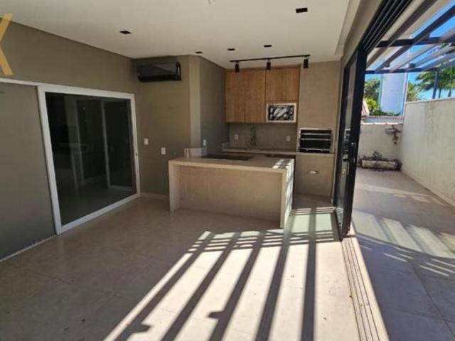 Casa à venda em Jaguariúna, Jardim Primavera, com 3 quartos, com 212.86 m², Condomínio Primavera