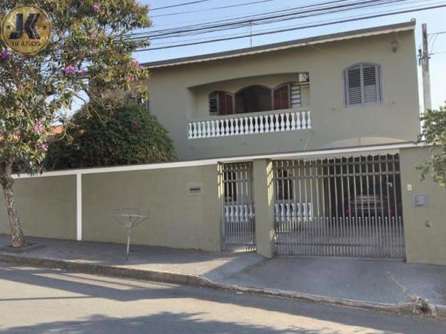 Casa à venda em Jaguariúna, Nova Jaguariúna, com 5 quartos, com 243 m²