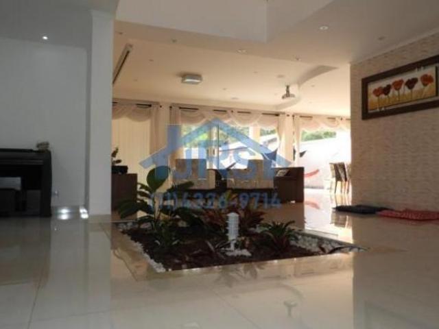 Casa à venda em Jandira, Nova Higienópolis, com 4 suítes, com 510 m², Condomínio