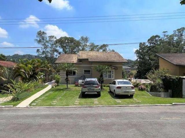 Casa à venda em Jandira, Nova Higienópolis, com 5 quartos, com 400 m², Nova Higienópolis