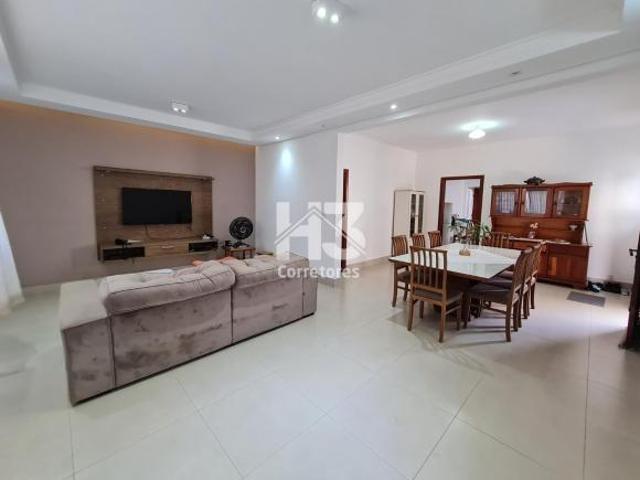 casa à venda em Jardim Magnólia