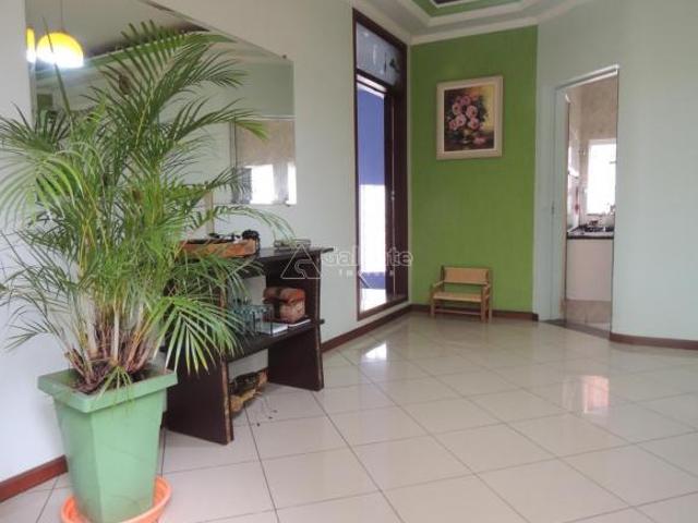 casa à venda em Jardim Alto da Colina