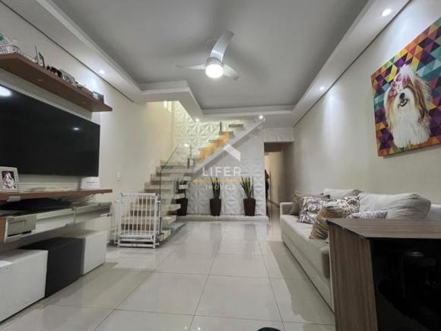 casa à venda em Jardim Amanda II