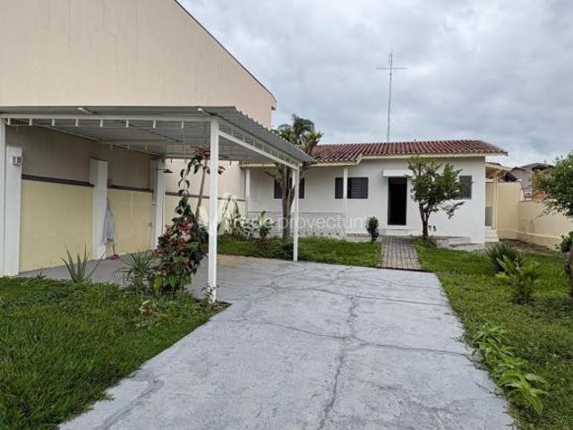casa à venda em Jardim Chapadão