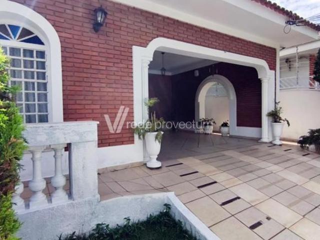 casa à venda em Jardim Chapadão