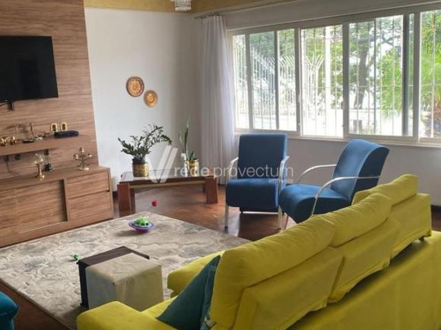 casa à venda em Jardim Chapadão
