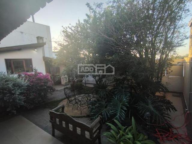 casa à venda em Jardim Chapadão