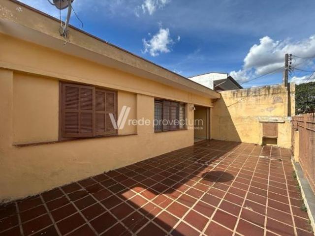 casa à venda em Jardim Chapadão