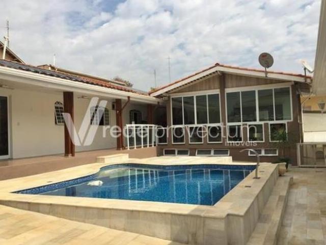 casa à venda em Jardim Chapadão