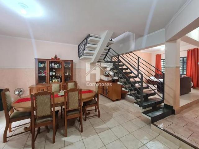 casa à venda em Jardim Chapadão
