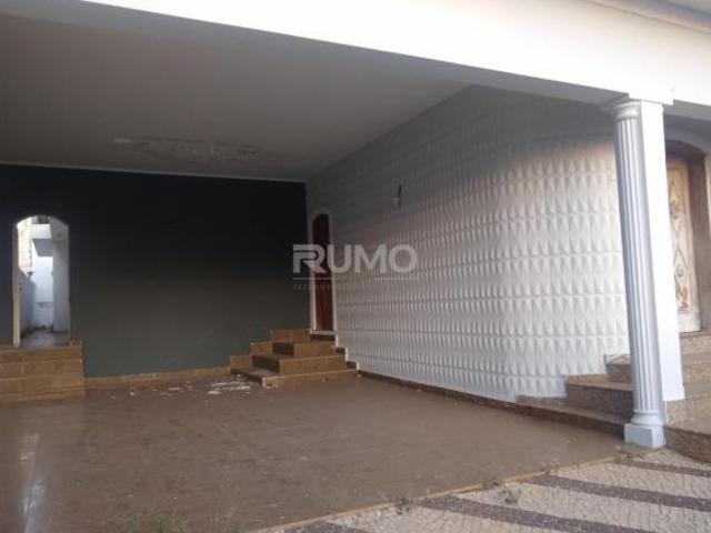 casa à venda em Jardim Chapadão