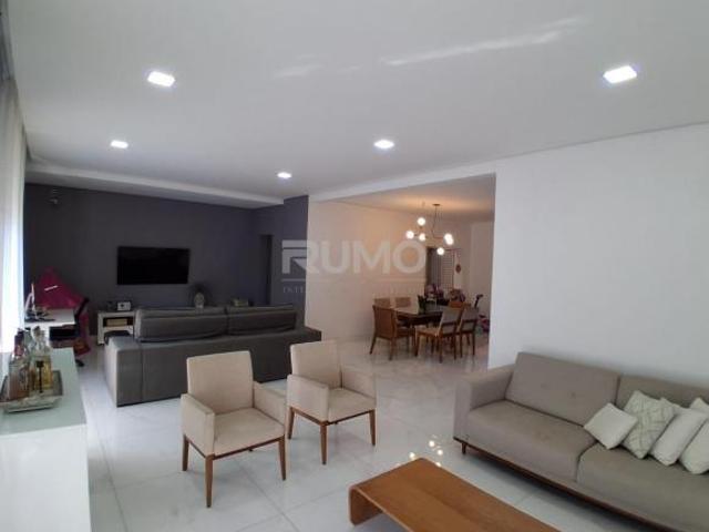 casa à venda em Jardim Chapadão