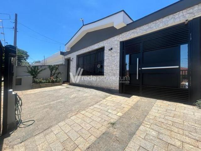 casa à venda em Jardim Chapadão