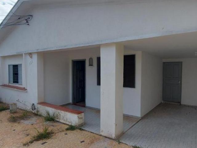 casa à venda em Jardim Chapadão