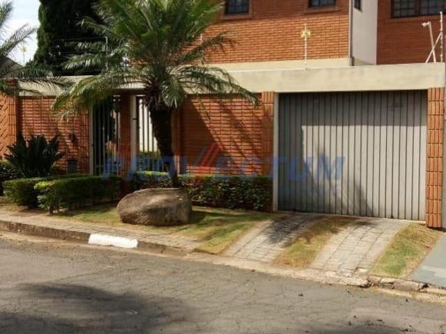 casa à venda em Jardim Chapadão