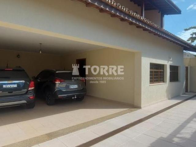 casa à venda em Jardim Chapadão