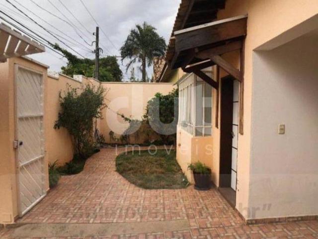 casa à venda em Jardim Chapadão
