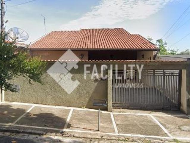 casa à venda em Jardim Chapadão