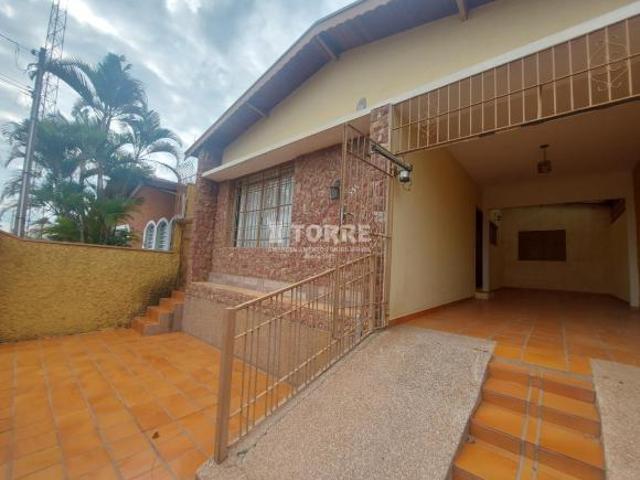 casa à venda em Jardim Chapadão