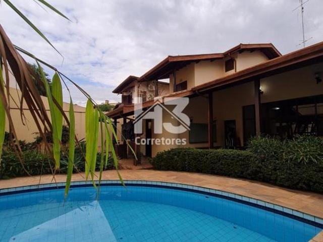 casa à venda em Jardim Chapadão