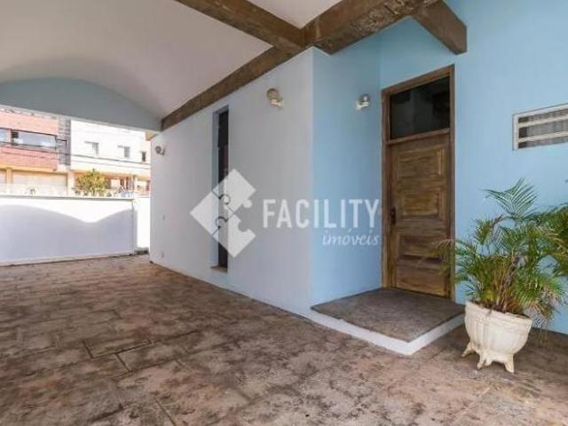 casa à venda em Jardim Chapadão
