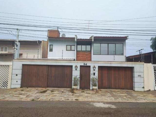 casa à venda em Jardim Chapadão