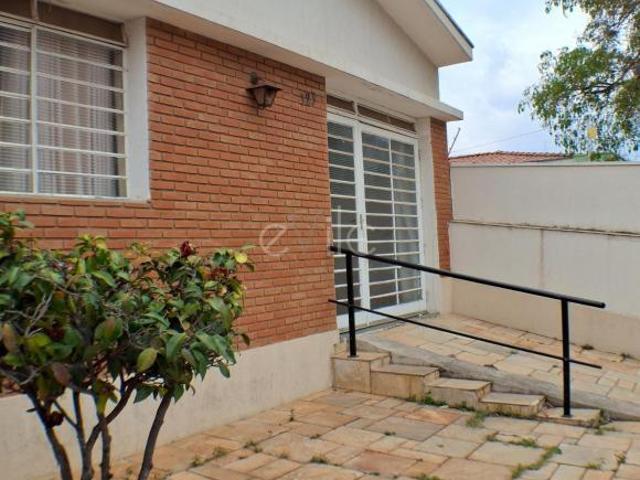 casa à venda em Jardim Chapadão