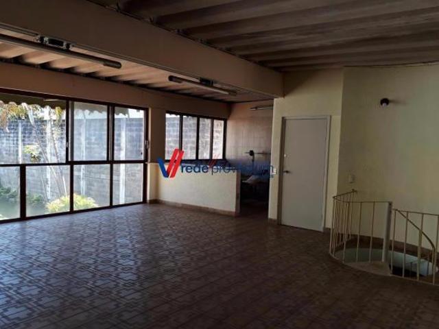 casa à venda em Jardim Chapadão
