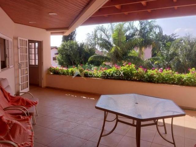 casa à venda em Jardim Chapadão