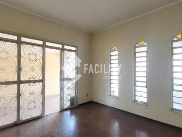 casa à venda em Jardim Chapadão