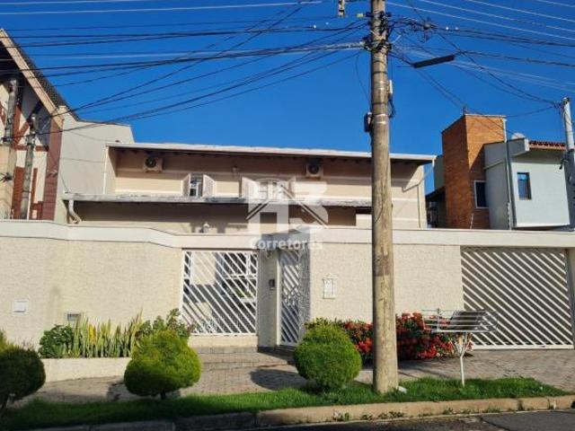 casa à venda em Jardim Chapadão