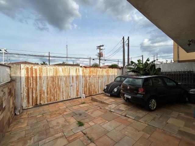 casa à venda em Jardim Chapadão