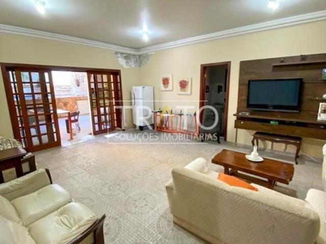 casa à venda em Jardim Chapadão