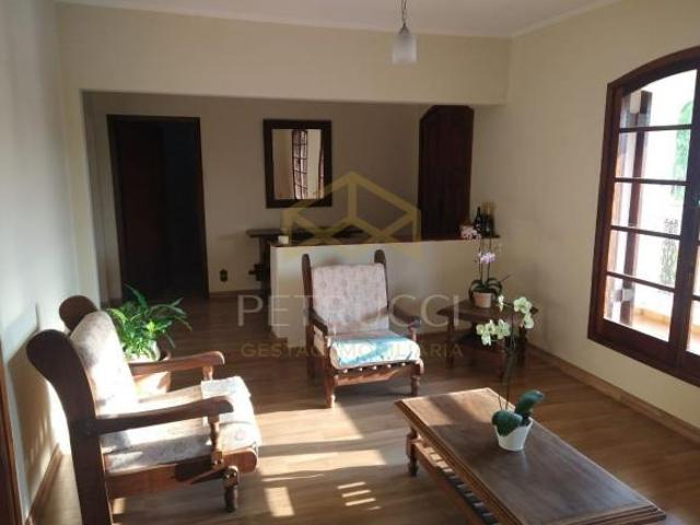 casa à venda em Jardim Chapadão