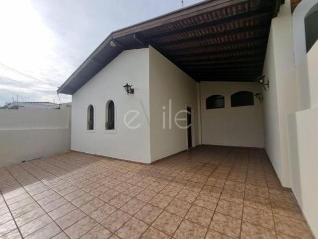 casa à venda em Jardim Chapadão