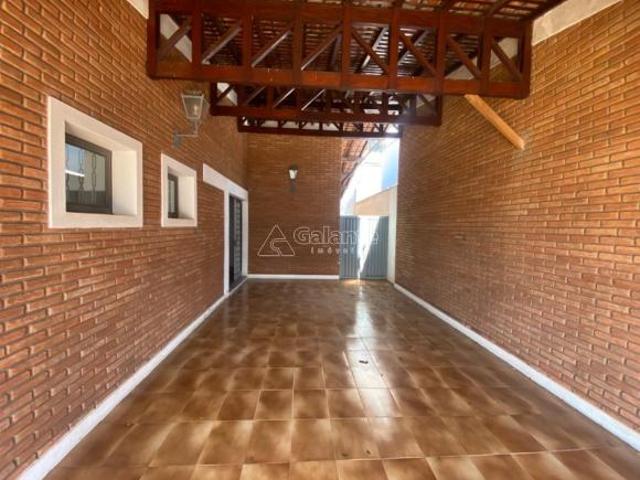 casa à venda em Jardim Chapadão