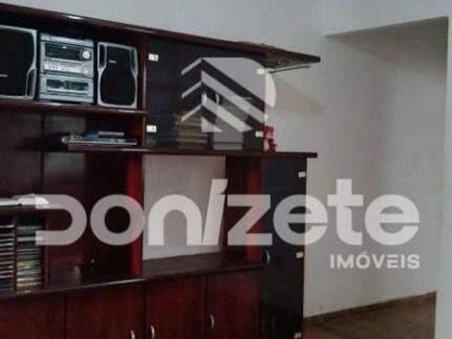 Casa à Venda em Jardim Cristiane, Santo André – 3 Quartos, 1 Suíte, Financia