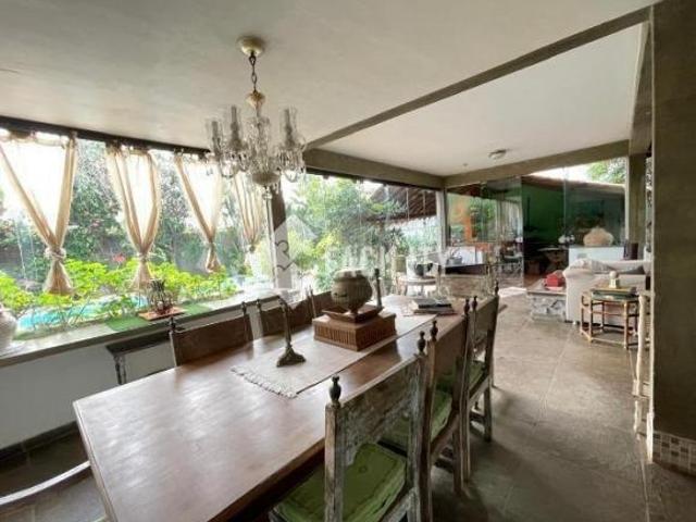 casa à venda em Jardim das Paineiras