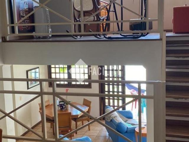 casa à venda em Jardim das Paineiras