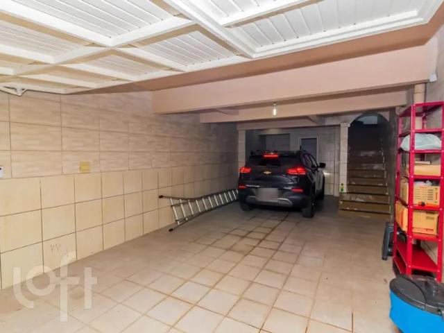 Casa à venda em Jardim do Salso com 207 m², 3 quartos, 3 suítes, 3 vagas