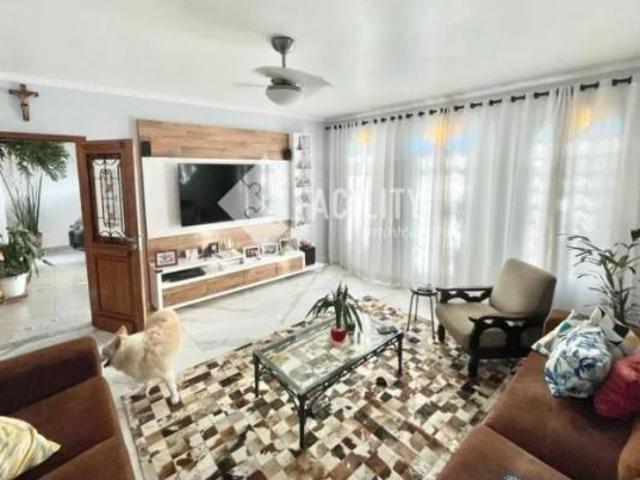 casa à venda em Jardim do Trevo