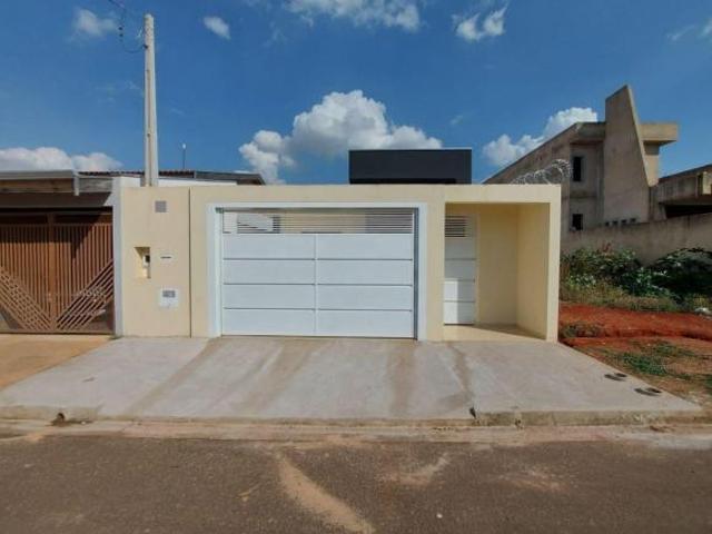 Casa à Venda em Jardim dos Lagos Nova Odessa 2 Quartos, 87m²
