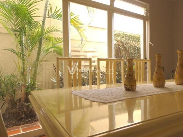casa à venda em Jardim Guanabara