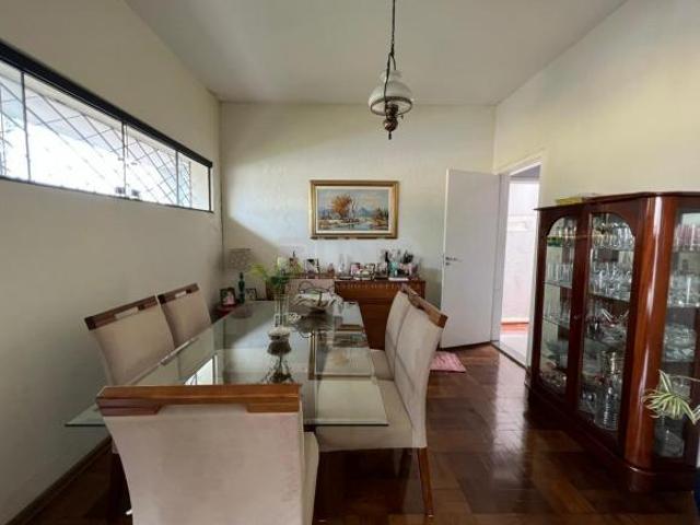 Casa à venda em Jardim Guanabara, em Campinas SP, com 3 quartos